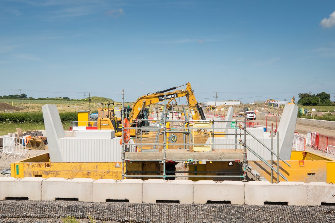 Engineers assemble off-site manufactured viaduct – High-Speed Rail Group